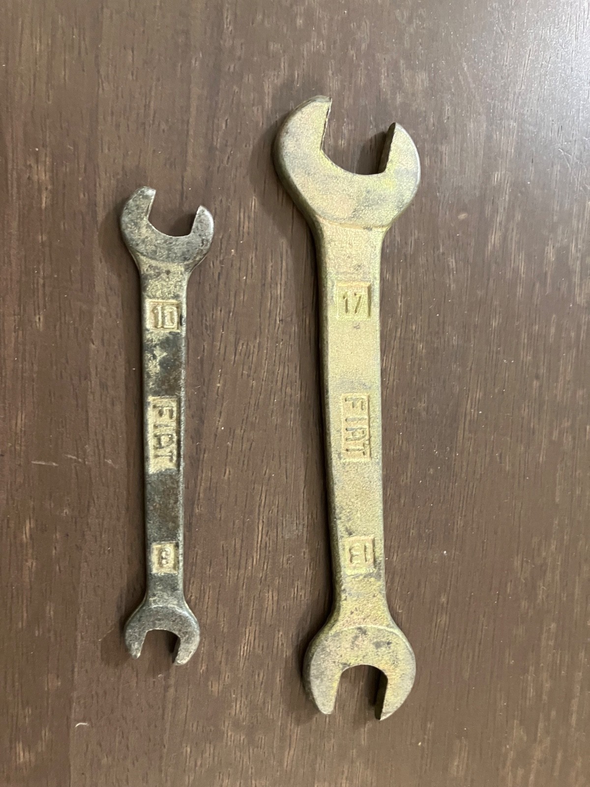 FIAT 1980 Fiat spyder wrenches